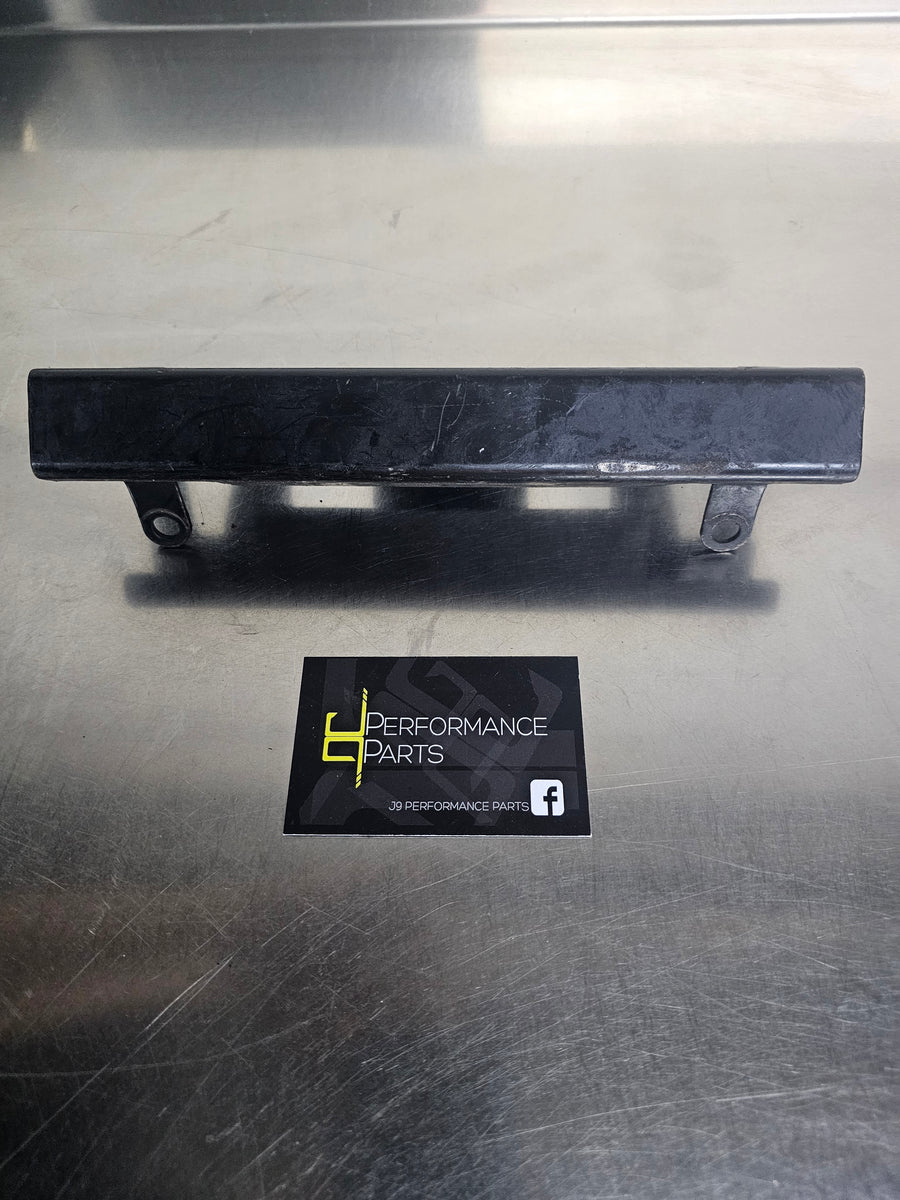 Genuine Ford Fuel Rail Injector Clamp Bracket for Ford Focus RS Mk1 ...