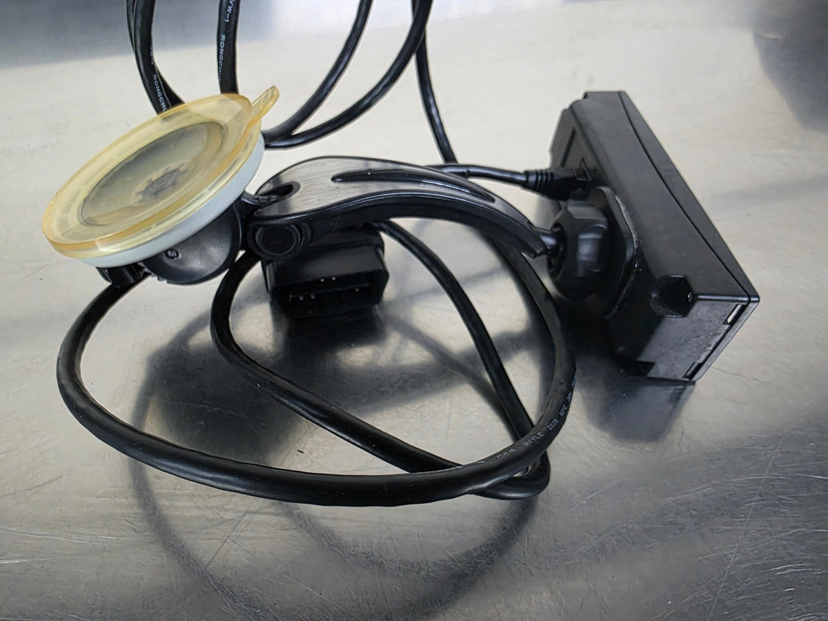 Scangauge 2 OBD Code reader and live data display with windscreen suct ...